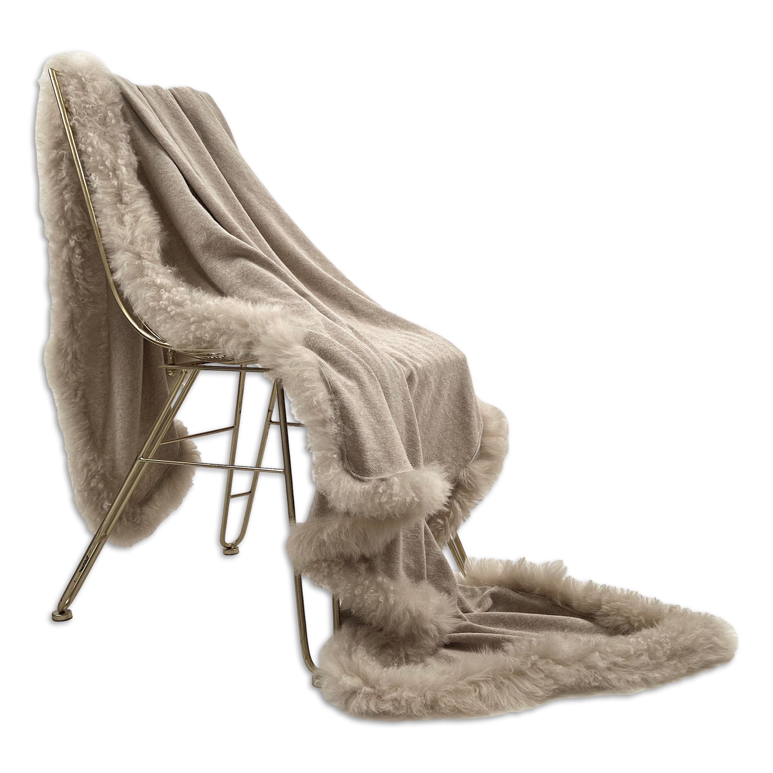 Woven Beige Wool Blanket Sheepskin Trim – Rainhall